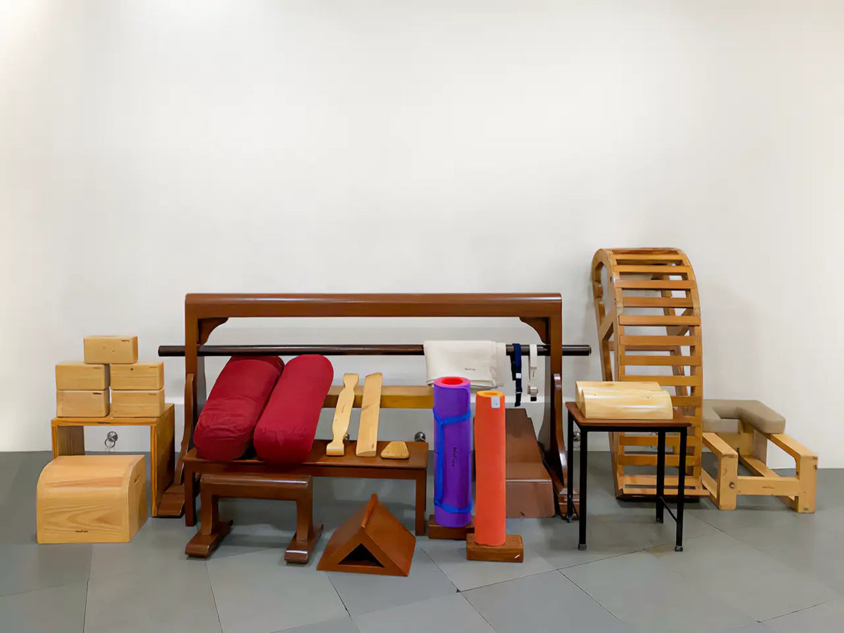 Yoga Beginner Kit - Essential Props for Beginners